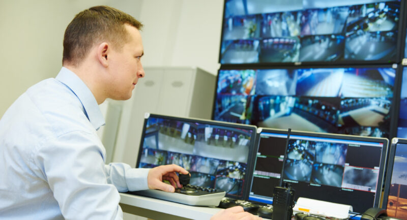 Top 5 features of an outstanding security guard management system ...